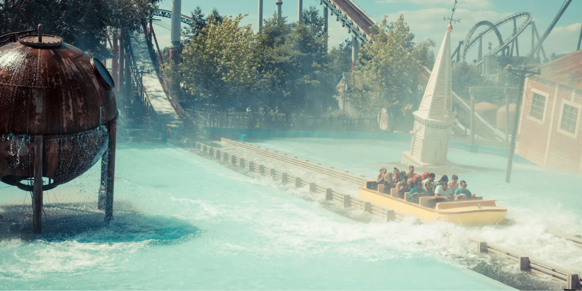 Tidal Wave: Water Soaking Thrill Ride | Thorpe Park Resort
