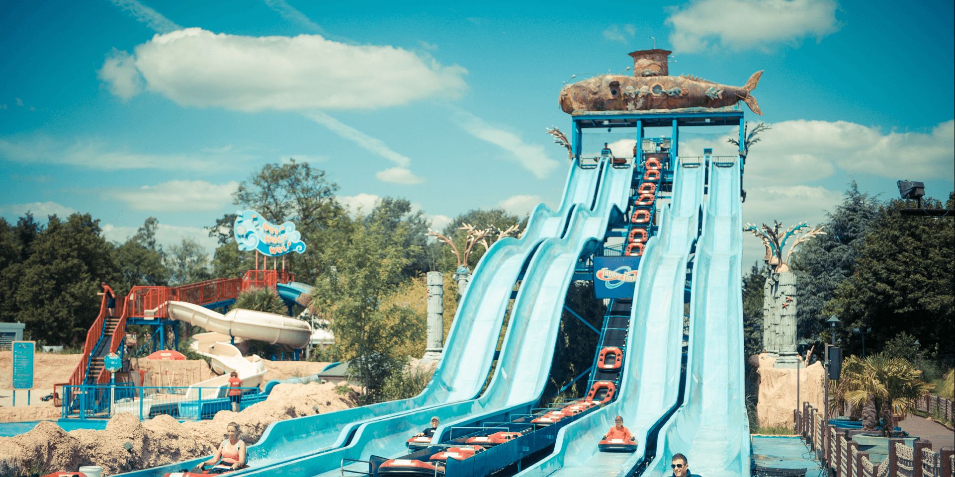 Depth Charge | Family Racing Water Slide | Thorpe Park Resort